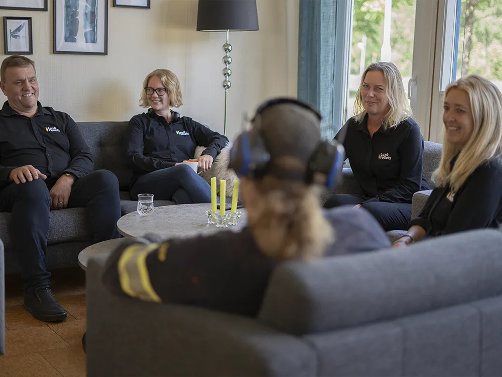 Kundeservice | Laxå Equestrian | Laxå Pellets